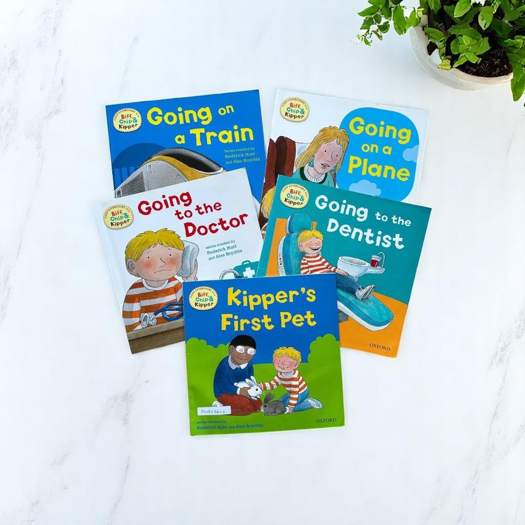 Biff & Chip_First Experiences_Set Of 5 Books_Roderick Hunt_KWB52624 ...