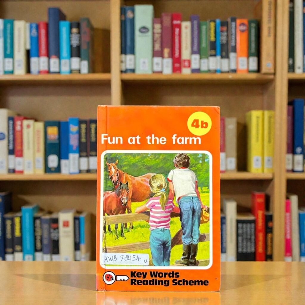 Pocket Friendly_Fun At The Farm_Used_Ladybird_KWB72154 - Kiddiwinks